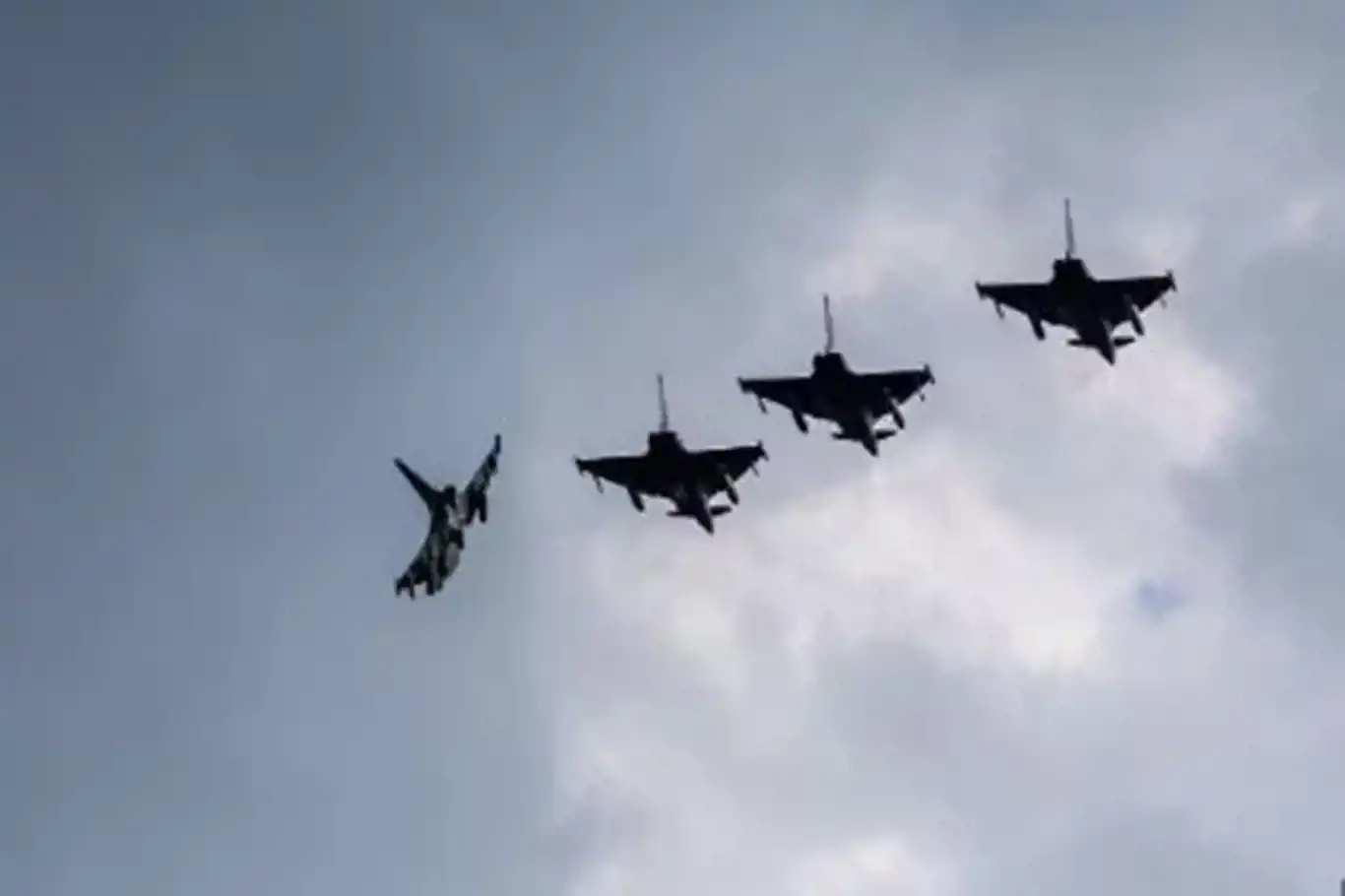 British combat aircraft arrive in Poland - [İLKHA] Ilke News Agency