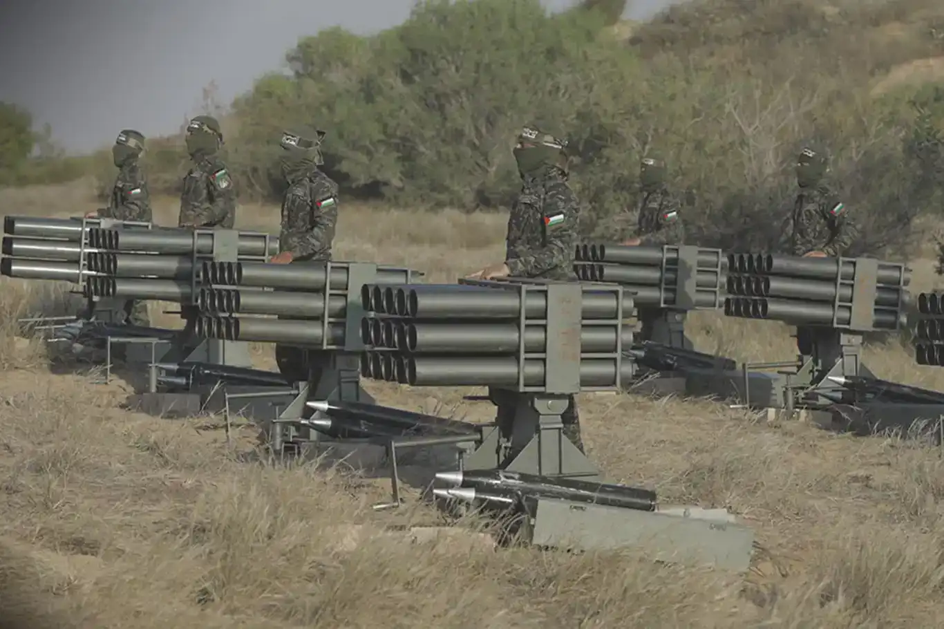 US to send warships and aircraft to support zionist regime amidst Al ...