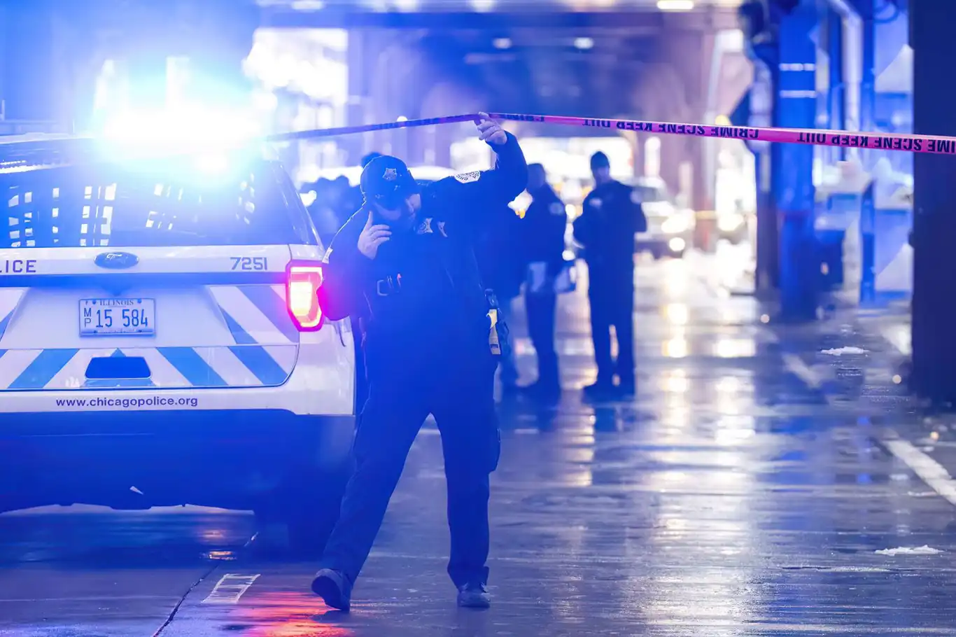 United States: Chicago high school shooting leaves two students dead ...