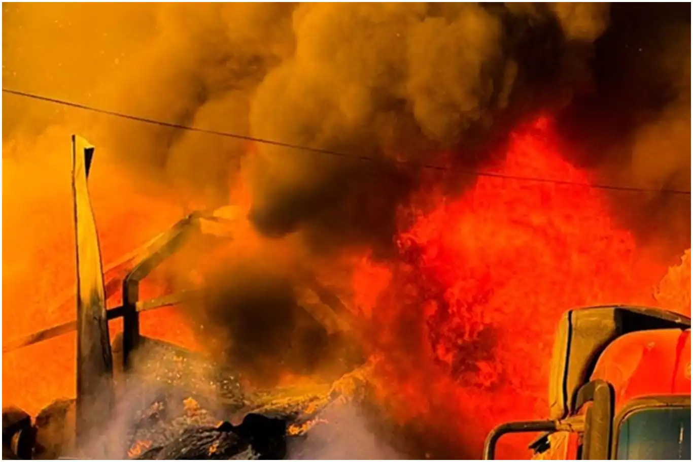 Massive fire destroys potato chip factory in Erbil, Kurdistan - [İLKHA ...