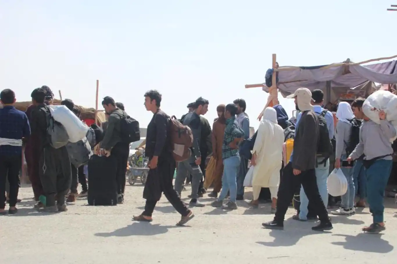 IOM: Over 42,000 Afghans returned from Pakistan in just two weeks ...