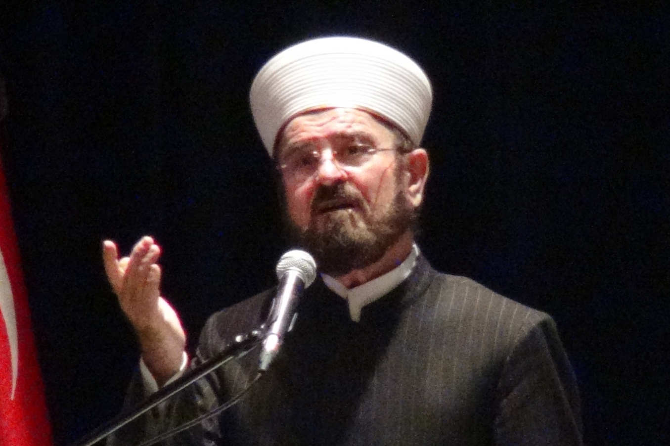 The reason of economic crisis is economic immorality - [İLKHA] Ilke ...