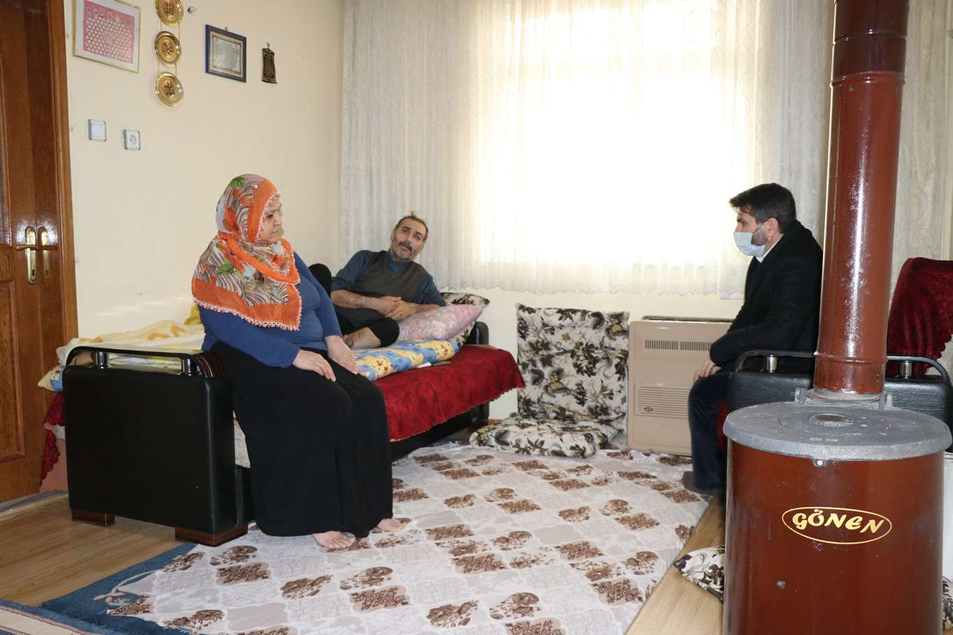 Cilt Kanseri Olan şahıs Tedavi Masrafları Için Hayırseverlerden Yardım