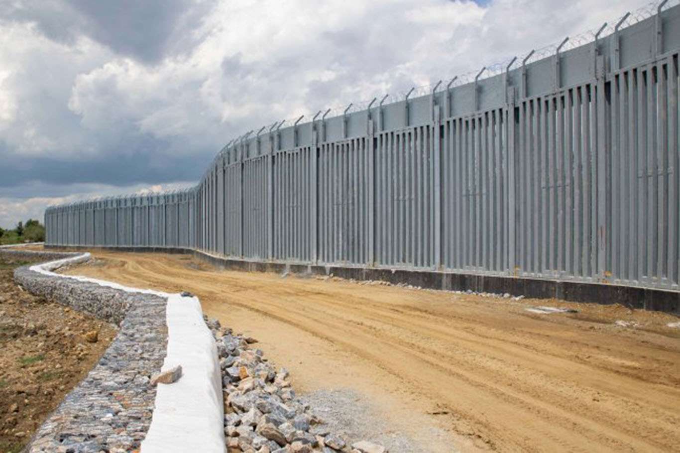 Yunanistan sınırdaki duvarı 80 kilometre daha uzatacak - [İLKHA] İlke ...
